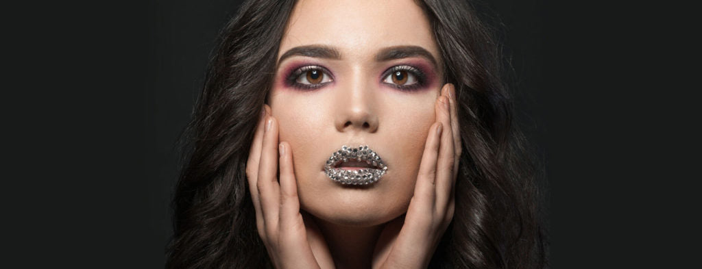 HOW TO CRYSTALLISE YOUR MAKE UP